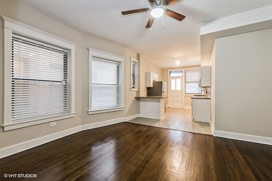 Spacious Apartments in Chicago, IL | Ivy Terrace Apts